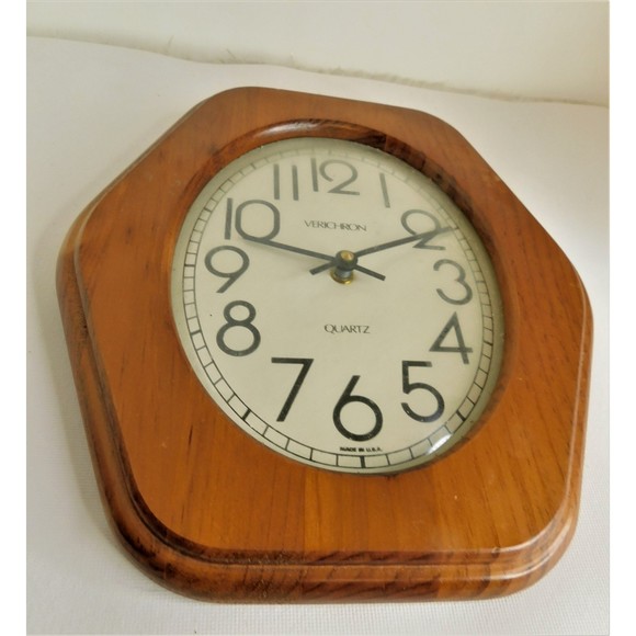 Verichron | Wall Decor | Vintage Verichron Quartz Wall Clock Wood Trim ...